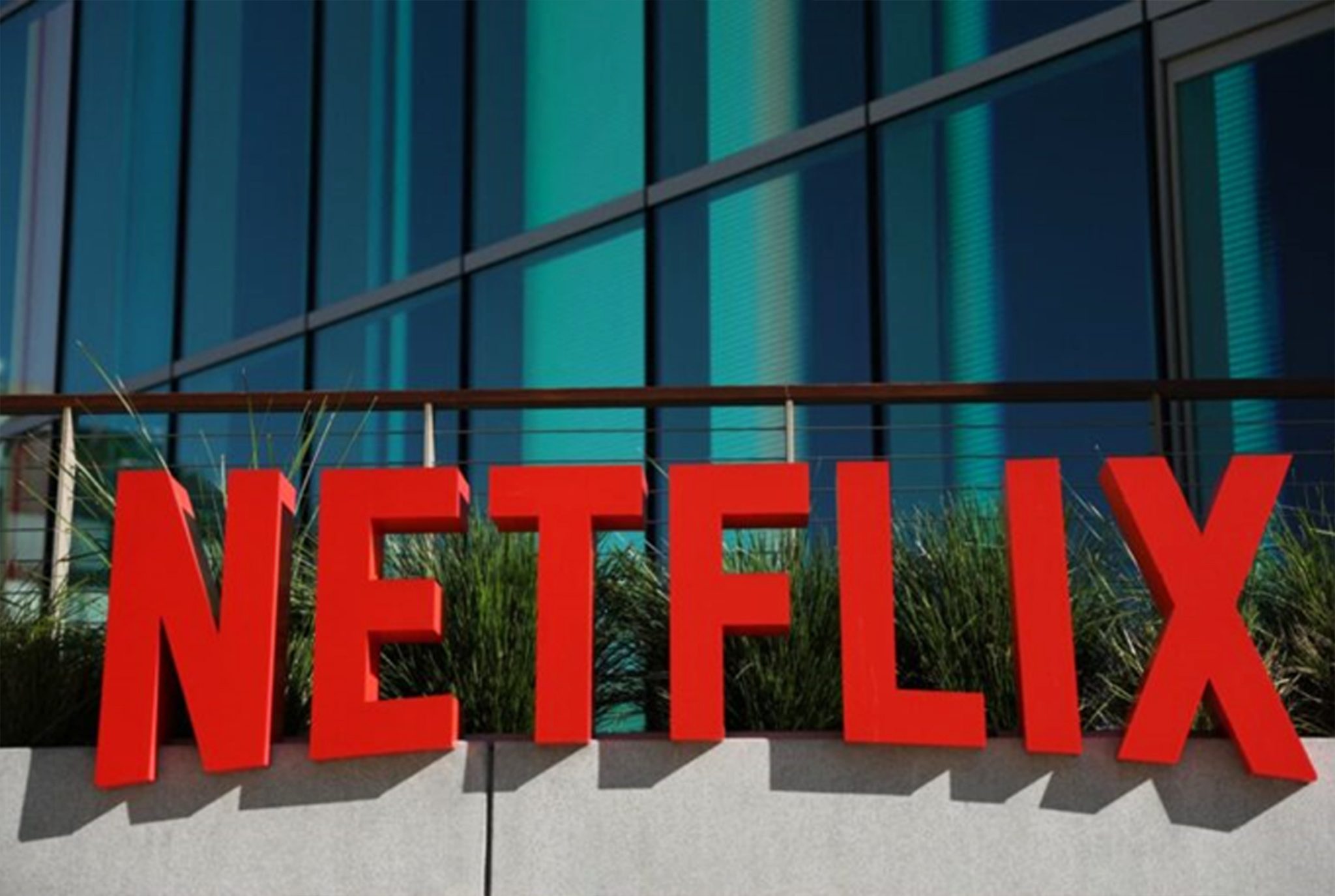Netflix to buy Warner Bros, HBO and HBO Max in $82.7 billion deal - The ...