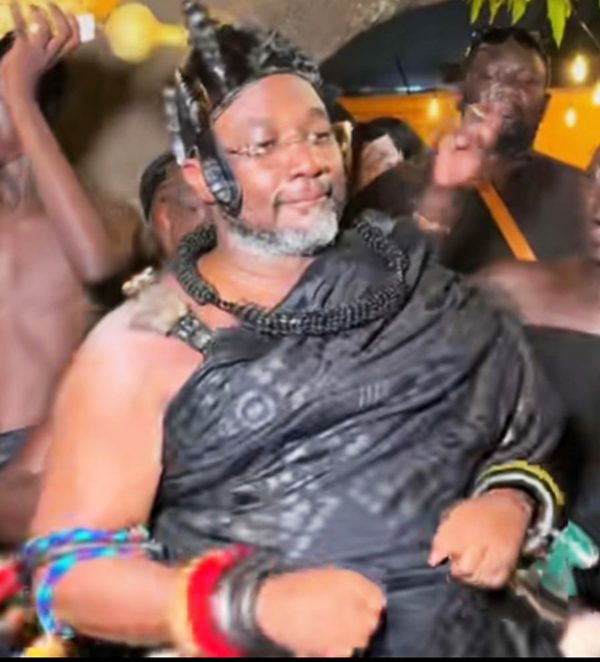 Daasebre Osei Bonsu III ascends Mampong Silver Stool - The Ghanaian ...